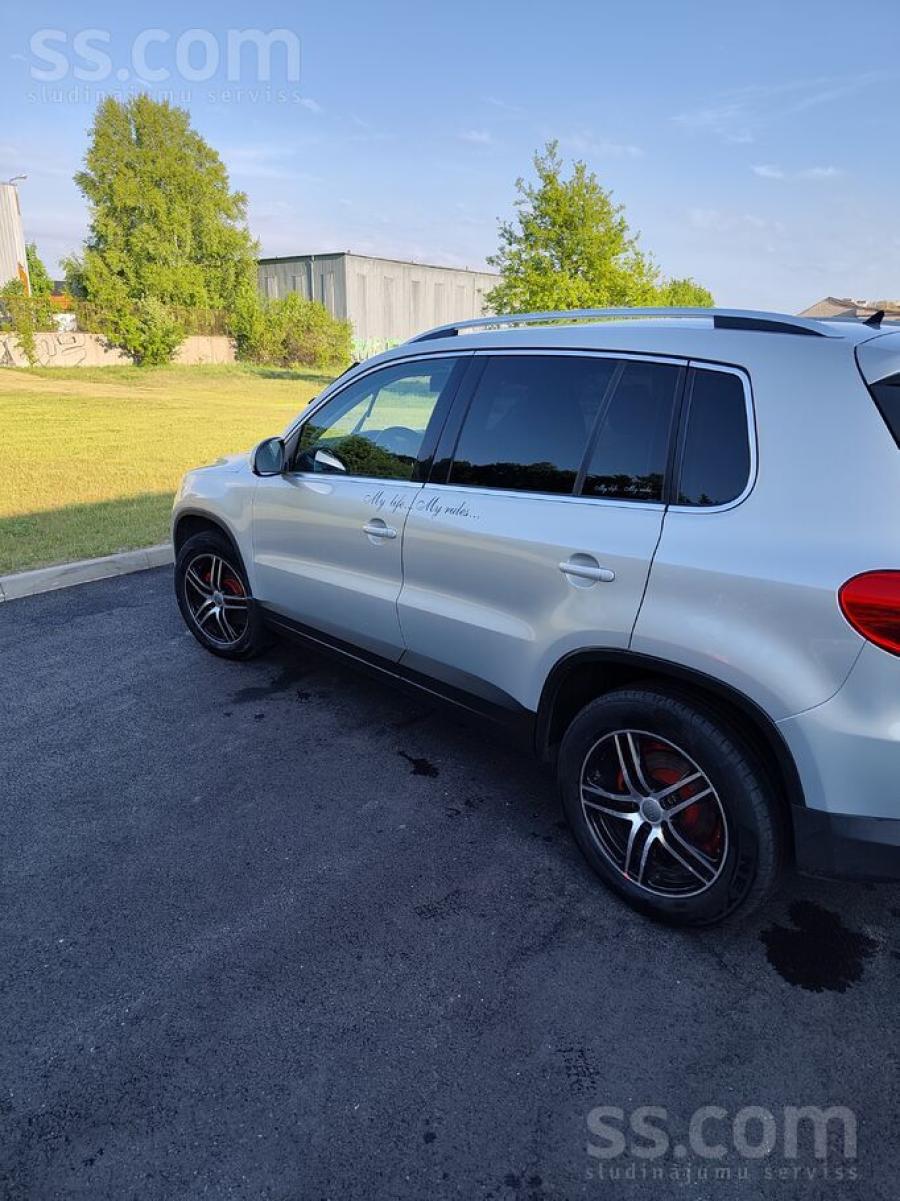 Volkswagen Tiguan 2009 Liepāja, ar dzinēja tilpumu 1.40 L un nobraukumu 256 tūkst. km par 8000 €, foto 5 vietnē AUTOMOTO.COM.LV