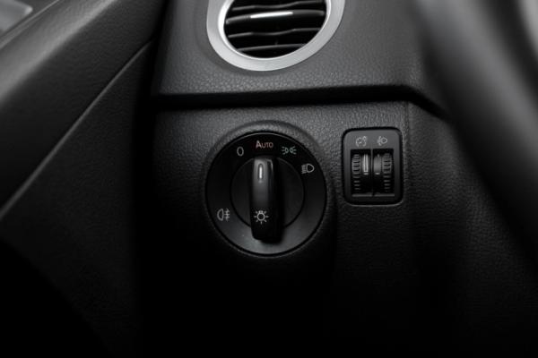 Volkswagen Tiguan 2009 Rīga, ar dzinēja tilpumu 2.00 L un nobraukumu 397 tūkst. km par 4990 €, foto 4 vietnē AUTOMOTO.COM.LV
