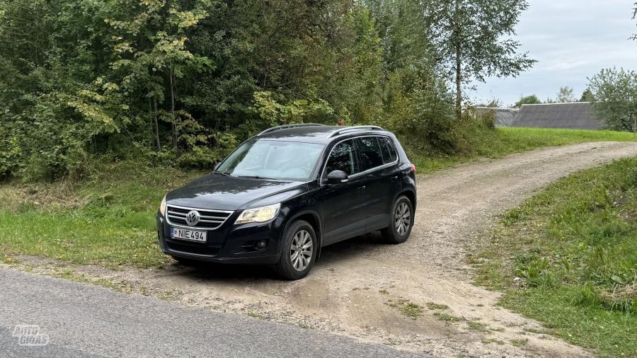 Volkswagen Tiguan 2009 in Vilnius, with an engine capacity of 2.00 L and mileage of 295 thousand km for 3600 €, photo 1 on AUTOMOTO.COM.LV