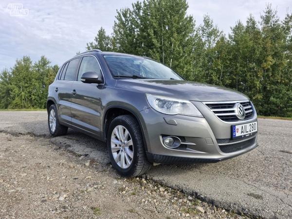 Volkswagen Tiguan 2009 in Siauliai on AUTOMOTO.COM.LV Volkswagen Tiguan 2009 in Siauliai, with an engine capacity of 2.00 L and mileage of 296 thousand km for 5000 €, photo 6 on AUTOMOTO.COM.LV