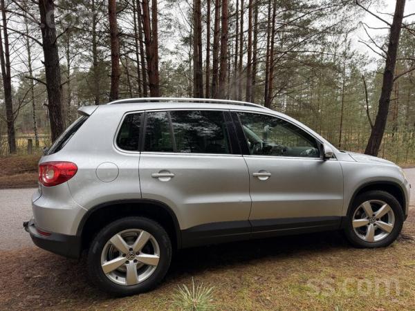 Volkswagen Tiguan 2010 Daugavpils, ar dzinēja tilpumu 2.00 L un nobraukumu 0 tūkst. km par 8699 €, foto 10 vietnē AUTOMOTO.COM.LV