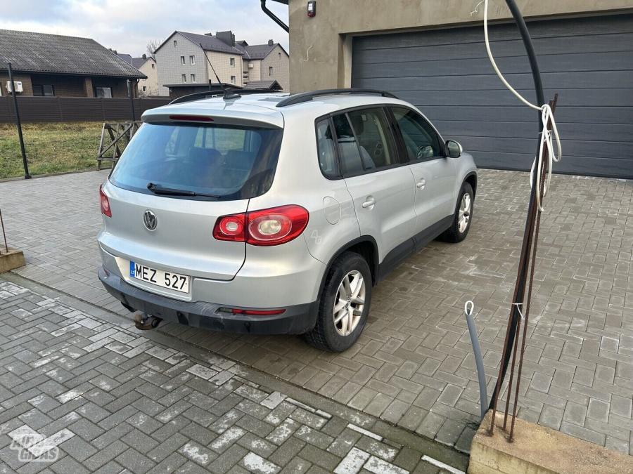 Volkswagen Tiguan 2010 Tauragė, ar dzinēja tilpumu 2.00 L un nobraukumu 240 tūkst. km par 4600 €, foto 5 vietnē AUTOMOTO.COM.LV