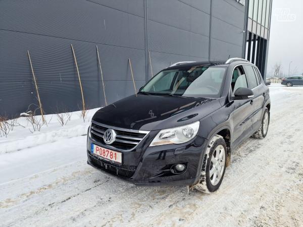 Volkswagen Tiguan 2010 in Vilnius, with an engine capacity of 2.00 L and mileage of 220 thousand km for 6499 €, photo 2 on AUTOMOTO.COM.LV