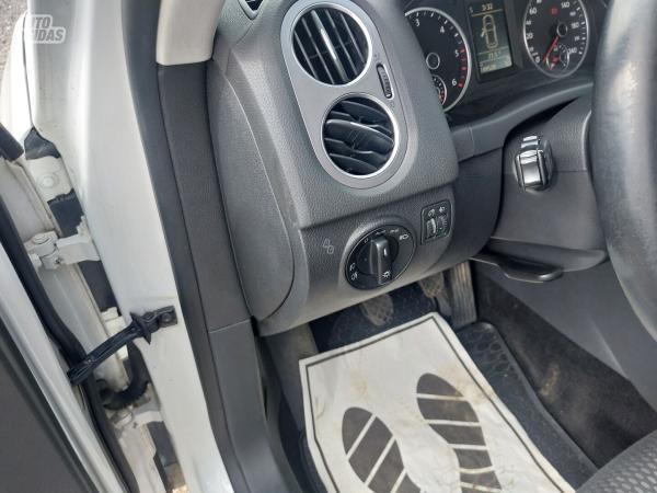 Фольксваген Тигуан 2010 в Утена, объемом двигателя 2.00 л и пробегом 250 тыс. км за 6150 €, фото 8 на AUTOMOTO.COM.LV