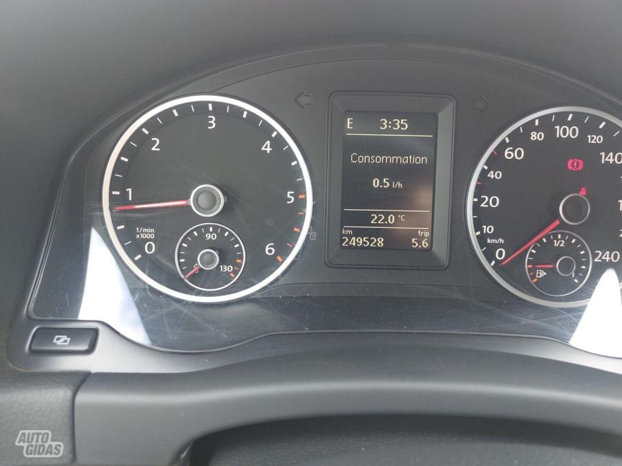 Volkswagen Tiguan 2010 in Utena, with an engine capacity of 2.00 L and mileage of 250 thousand km for 6150 €, photo 17 on AUTOMOTO.COM.LV