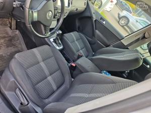 Volkswagen Tiguan 2010 in Vilnius, with an engine capacity of 2.00 L and mileage of 302 thousand km for 2200 €, photo 9 on AUTOMOTO.COM.LV