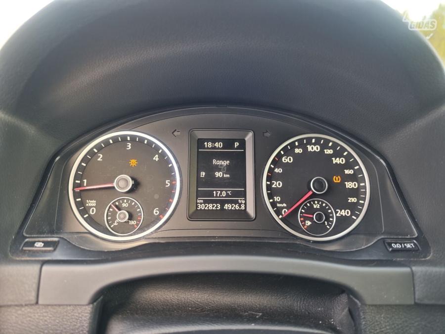 Volkswagen Tiguan 2010 in Vilnius, with an engine capacity of 2.00 L and mileage of 302 thousand km for 2200 €, photo 13 on AUTOMOTO.COM.LV
