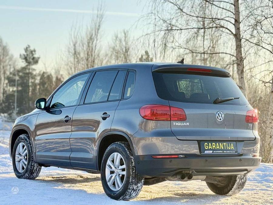 Volkswagen Tiguan 2011 in Siauliai, with an engine capacity of 1.39 L and mileage of 137 thousand km for 7950 €, photo 3 on AUTOMOTO.COM.LV