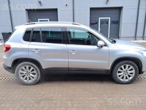 Volkswagen Tiguan 2011 Rīga, ar dzinēja tilpumu 2.00 L un nobraukumu 284 tūkst. km par 7500 €, foto 13 vietnē AUTOMOTO.COM.LV