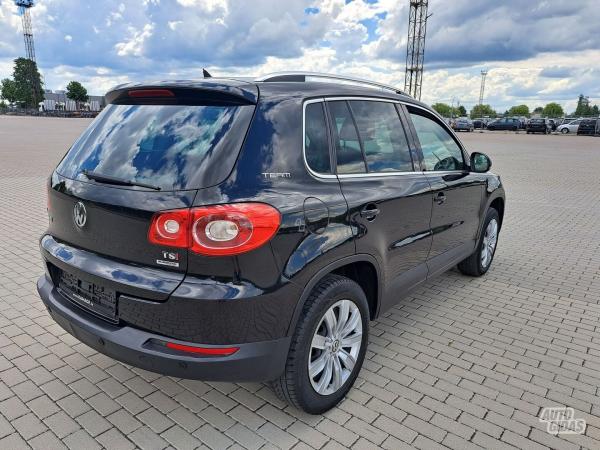Volkswagen Tiguan 2011 Marijampole, ar dzinēja tilpumu 1.40 L un nobraukumu 272 tūkst. km par 4500 €, foto 8 vietnē AUTOMOTO.COM.LV