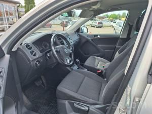 Volkswagen Tiguan 2011 in Jelgava, with an engine capacity of 2.00 L and mileage of 406 thousand km for 6600 €, photo 12 on AUTOMOTO.COM.LV
