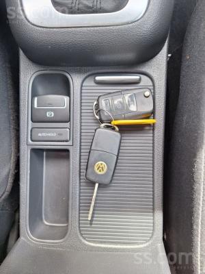 Volkswagen Tiguan 2011 in Jelgava, with an engine capacity of 2.00 L and mileage of 406 thousand km for 6600 €, photo 15 on AUTOMOTO.COM.LV