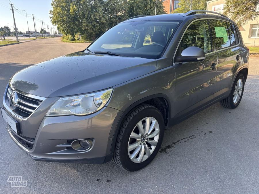 Volkswagen Tiguan 2011 in Taurage, with an engine capacity of 2.00 L and mileage of 299 thousand km for 4300 €, photo 1 on AUTOMOTO.COM.LV
