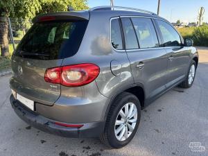 Volkswagen Tiguan 2011 in Taurage, with an engine capacity of 2.00 L and mileage of 299 thousand km for 4300 €, photo 4 on AUTOMOTO.COM.LV