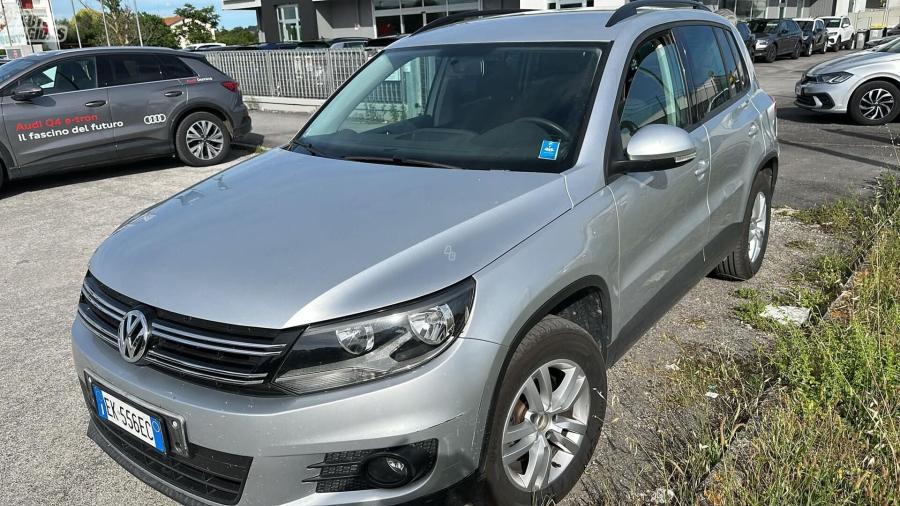 Volkswagen Tiguan 2011 in Panevezys, with an engine capacity of 2.00 L and mileage of 184 thousand km for 6700 €, photo 1 on AUTOMOTO.COM.LV