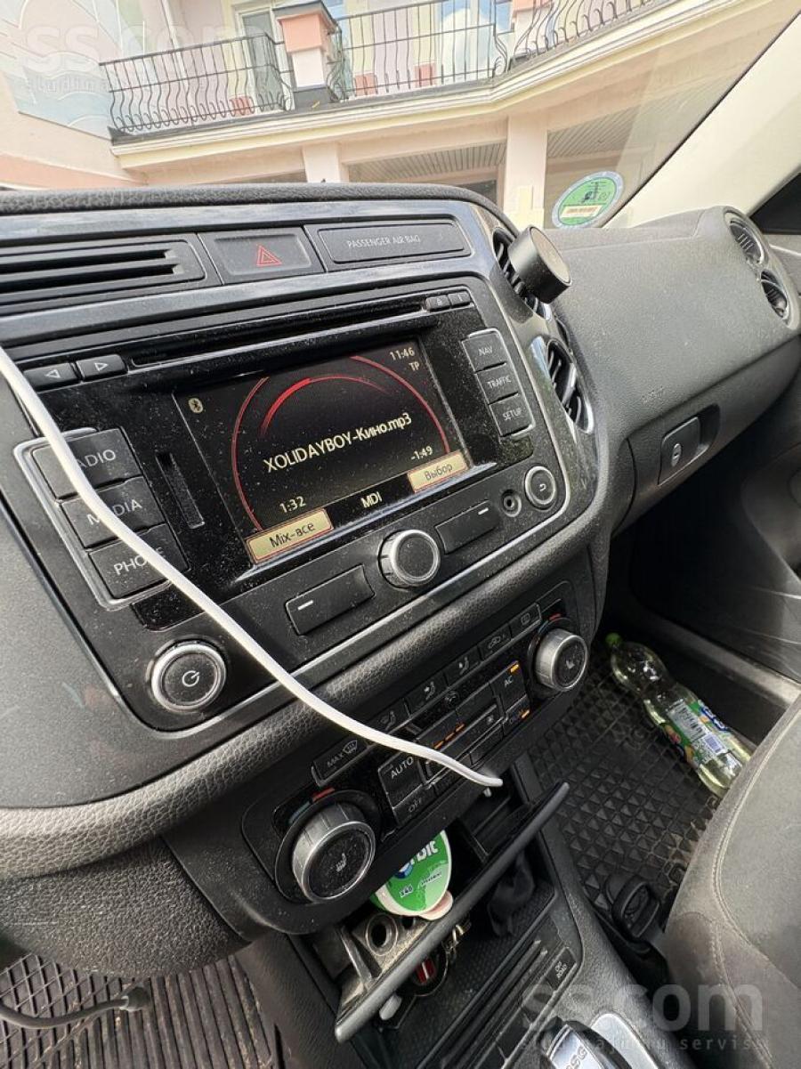 Volkswagen Tiguan 2011 in Riga, with an engine capacity of 2.00 L and mileage of 271 thousand km for 9300 €, photo 5 on AUTOMOTO.COM.LV