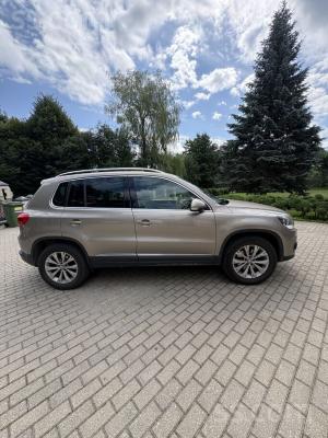 Volkswagen Tiguan 2011 in Riga, with an engine capacity of 2.00 L and mileage of 271 thousand km for 9300 €, photo 10 on AUTOMOTO.COM.LV