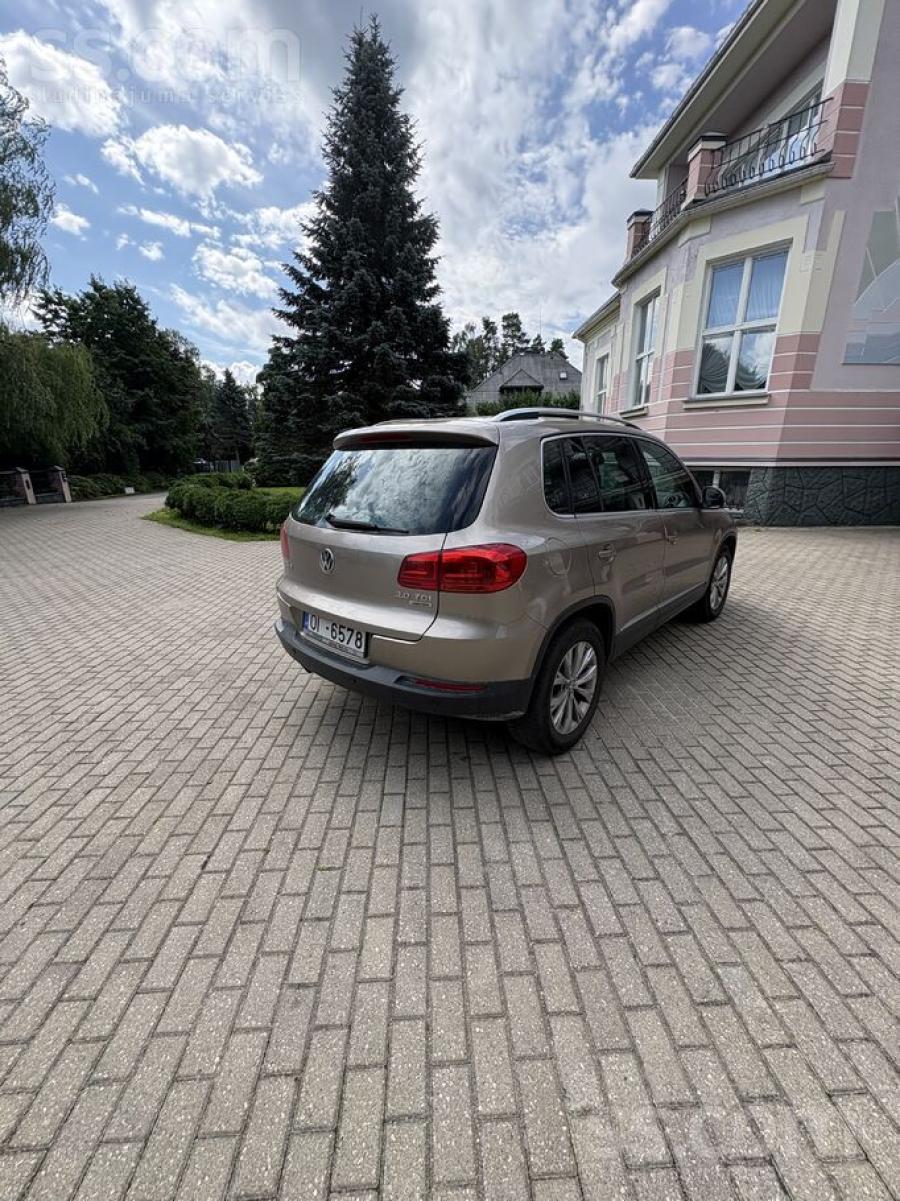 Volkswagen Tiguan 2011 in Riga, with an engine capacity of 2.00 L and mileage of 271 thousand km for 9300 €, photo 11 on AUTOMOTO.COM.LV