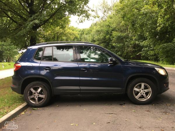 Volkswagen Tiguan 2011 in Vilnius, with an engine capacity of 2.00 L and mileage of 280 thousand km for 4300 €, photo 4 on AUTOMOTO.COM.LV