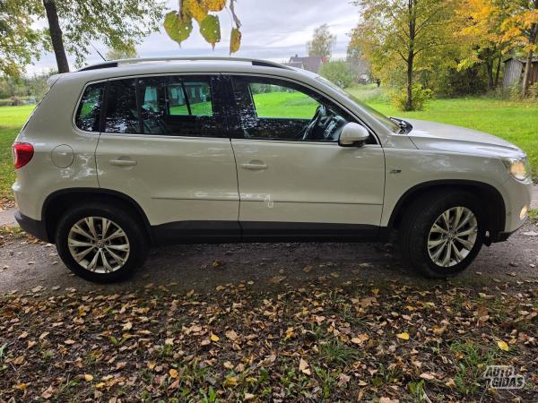 Volkswagen Tiguan 2011 in Kaisiadorys on AUTOMOTO.COM.LV Volkswagen Tiguan 2011 in Kaisiadorys, with an engine capacity of 2.00 L and mileage of 313 thousand km for 6100 €, photo 5 on AUTOMOTO.COM.LV