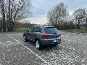 Volkswagen Tiguan 2012 in Riga, with an engine capacity of 2.00 L and mileage of 233 thousand km for 7500 €, photo 5 on AUTOMOTO.COM.LV