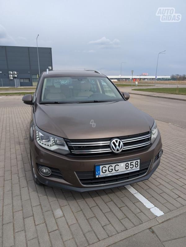 Volkswagen Tiguan 2012 in Panevezys, with an engine capacity of 2.00 L and mileage of 220 thousand km for 10800 €, photo 2 on AUTOMOTO.COM.LV