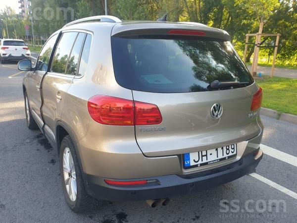 Volkswagen Tiguan 2013 in Riga, with an engine capacity of 2.00 L and mileage of 102 thousand km for 10300 €, photo 5 on AUTOMOTO.COM.LV