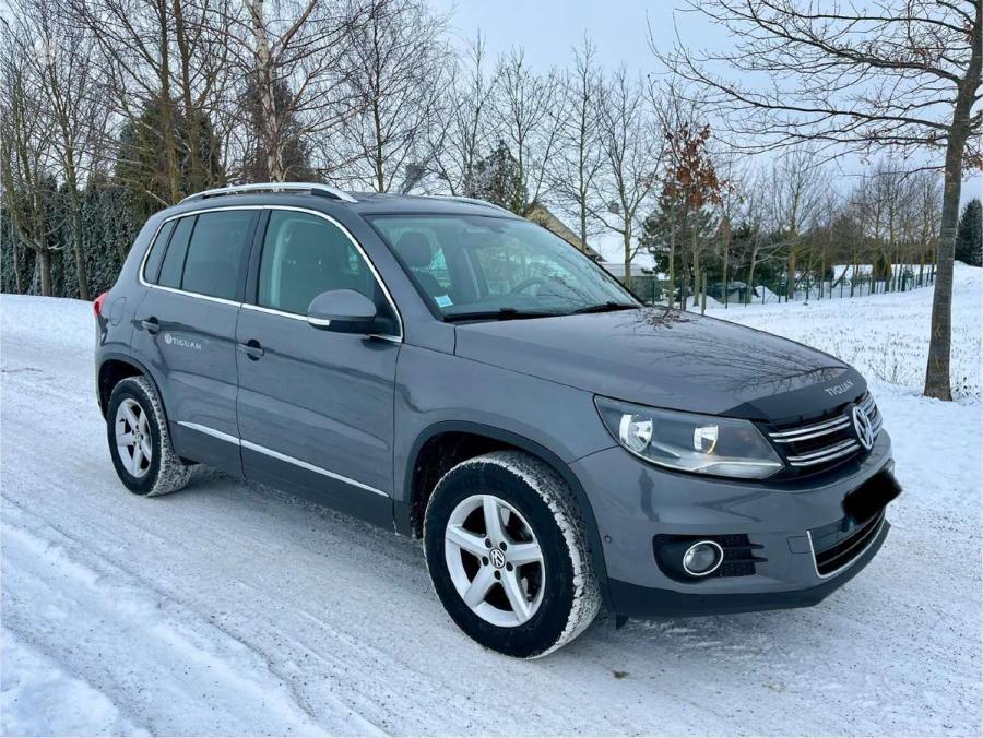 Volkswagen Tiguan 2013 in Siauliai, with an engine capacity of 2.00 L and mileage of 203 thousand km for 7450 €, photo 3 on AUTOMOTO.COM.LV