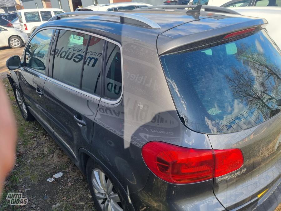 Volkswagen Tiguan 2013 Tauragė, ar dzinēja tilpumu 2.00 L un nobraukumu 160 tūkst. km par 2450 €, foto 6 vietnē AUTOMOTO.COM.LV