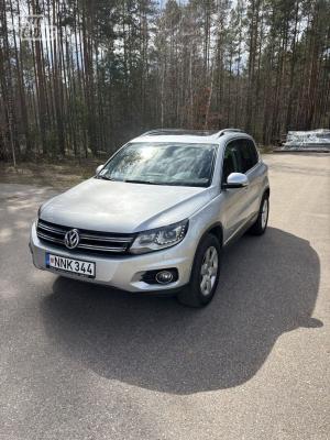 Volkswagen Tiguan 2013 in Varena, with an engine capacity of 2.00 L and mileage of 288 thousand km for 9000 €, photo  on AUTOMOTO.COM.LV