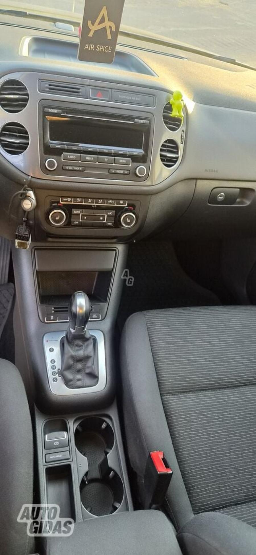 Volkswagen Tiguan 2013 Radviliškis, ar dzinēja tilpumu 2.00 L un nobraukumu 320 tūkst. km par 8300 €, foto 11 vietnē AUTOMOTO.COM.LV