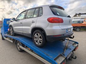 Volkswagen Tiguan 2013 in Telschi, with an engine capacity of 2.00 L and mileage of 265 thousand km for 2400 €, photo 3 on AUTOMOTO.COM.LV
