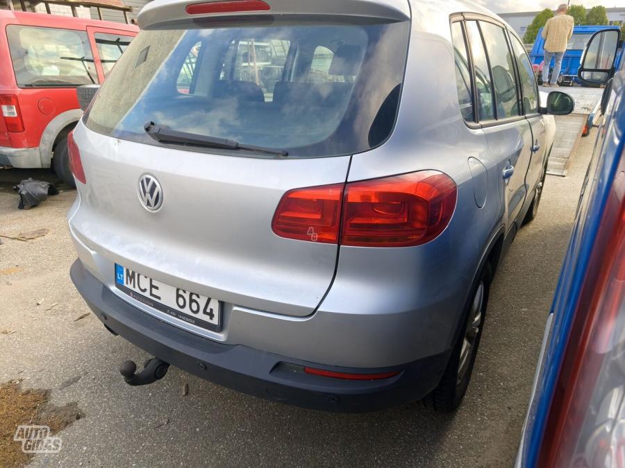 Volkswagen Tiguan 2013 in Telschi, with an engine capacity of 2.00 L and mileage of 265 thousand km for 2400 €, photo 4 on AUTOMOTO.COM.LV
