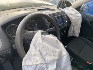 Volkswagen Tiguan 2013 in Telschi, with an engine capacity of 2.00 L and mileage of 265 thousand km for 2400 €, photo 5 on AUTOMOTO.COM.LV