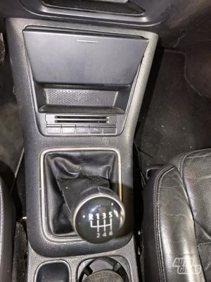 Volkswagen Tiguan 2013 in Telschi, with an engine capacity of 2.00 L and mileage of 265 thousand km for 2400 €, photo 13 on AUTOMOTO.COM.LV