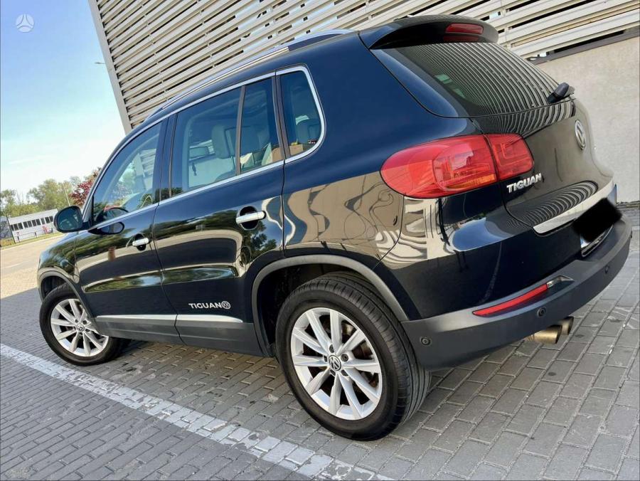 Volkswagen Tiguan 2013 in Siauliai, with an engine capacity of 2.00 L and mileage of 272 thousand km for 8150 €, photo 4 on AUTOMOTO.COM.LV