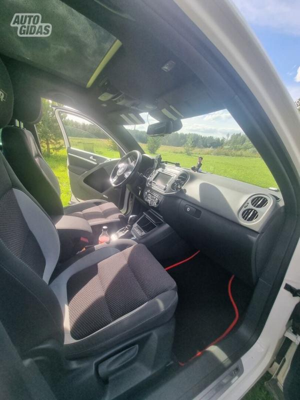 Volkswagen Tiguan 2014 in Kaunas, with an engine capacity of 2.00 L and mileage of 271 thousand km for 9999 €, photo 3 on AUTOMOTO.COM.LV