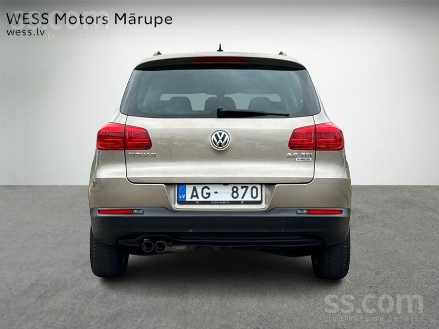 Volkswagen Tiguan 2015 in Riga, with an engine capacity of 2.00 L and mileage of 315 thousand km for 5990 €, photo 4 on AUTOMOTO.COM.LV