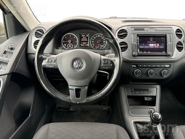 Volkswagen Tiguan 2015 Rīga, ar dzinēja tilpumu 2.00 L un nobraukumu 315 tūkst. km par 5990 €, foto 9 vietnē AUTOMOTO.COM.LV