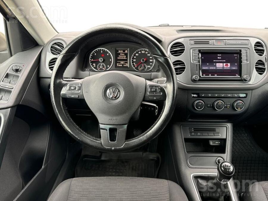 Volkswagen Tiguan 2015 in Riga, with an engine capacity of 2.00 L and mileage of 315 thousand km for 5990 €, photo 9 on AUTOMOTO.COM.LV