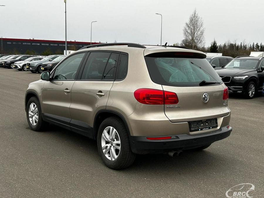 Volkswagen Tiguan 2015 in Vilnius, with an engine capacity of 1.40 L and mileage of 48 thousand km for 10900 €, photo 4 on AUTOMOTO.COM.LV