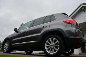 Volkswagen Tiguan 2015 in Kaunas, with an engine capacity of 2.00 L and mileage of 235 thousand km for 9850 €, photo  on AUTOMOTO.COM.LV