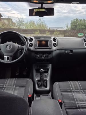 Volkswagen Tiguan 2015 Viļņa, ar dzinēja tilpumu 1.90 L un nobraukumu 217 tūkst. km par 9050 €, foto 9 vietnē AUTOMOTO.COM.LV