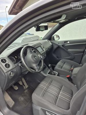 Volkswagen Tiguan 2015 Viļņa, ar dzinēja tilpumu 1.90 L un nobraukumu 217 tūkst. km par 9050 €, foto 12 vietnē AUTOMOTO.COM.LV