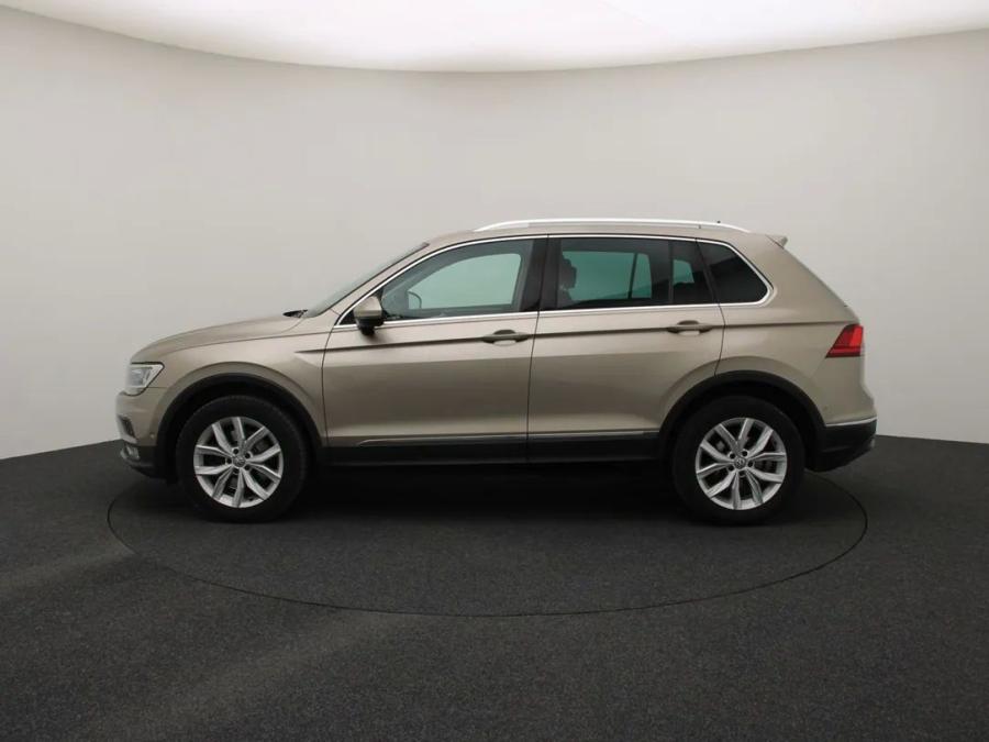 Volkswagen Tiguan 2016 in Vilnius, with an engine capacity of 2.00 L and mileage of 224 thousand km for 15899 €, photo 6 on AUTOMOTO.COM.LV
