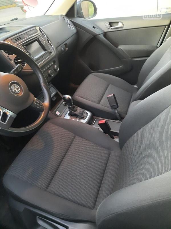 Volkswagen Tiguan 2016 in Kaunas, with an engine capacity of 2.00 L and mileage of 182 thousand km for 8300 €, photo 7 on AUTOMOTO.COM.LV