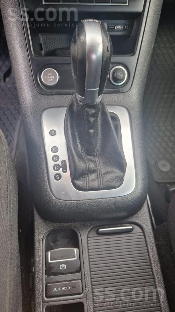 Volkswagen Tiguan 2016 in Gulbene, with an engine capacity of 1.40 L and mileage of 212 thousand km for 8500 €, photo 9 on AUTOMOTO.COM.LV