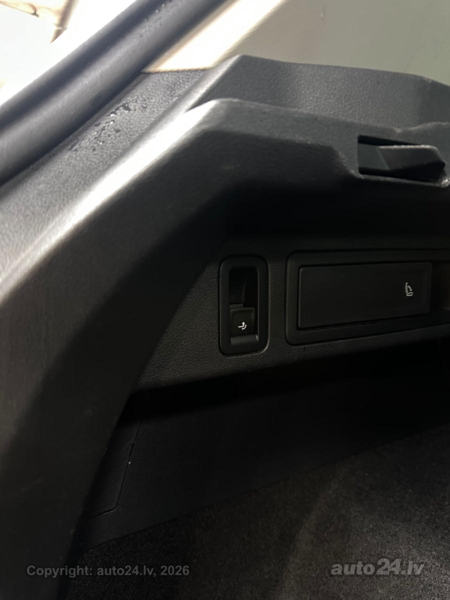 Volkswagen Tiguan 2016 Tallina, ar dzinēja tilpumu 2.00 L un nobraukumu 197 tūkst. km par 18000 €, foto 11 vietnē AUTOMOTO.COM.LV