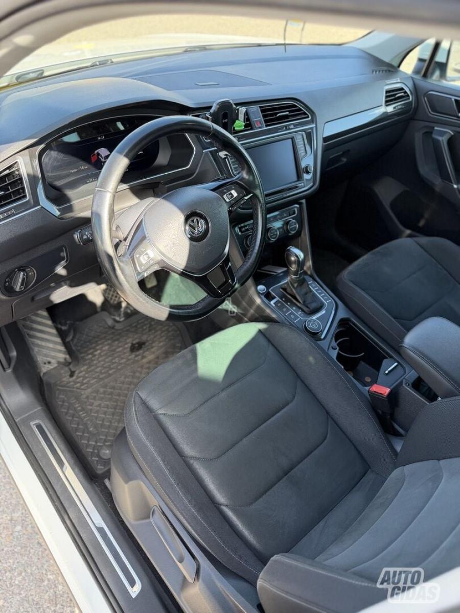 Volkswagen Tiguan 2016 in Vilnius, with an engine capacity of 2.00 L and mileage of 230 thousand km for 14000 €, photo 11 on AUTOMOTO.COM.LV
