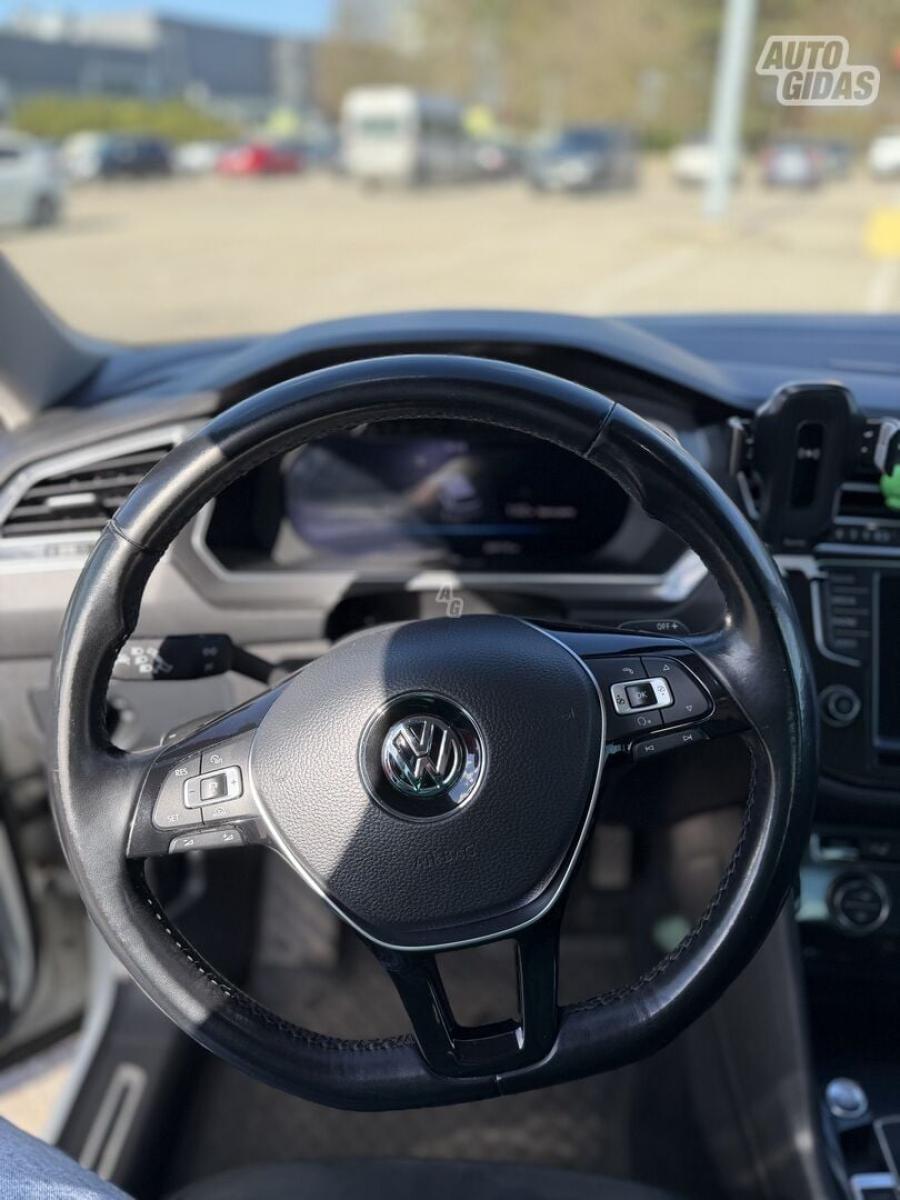 Volkswagen Tiguan 2016 in Vilnius, with an engine capacity of 2.00 L and mileage of 230 thousand km for 14000 €, photo 12 on AUTOMOTO.COM.LV
